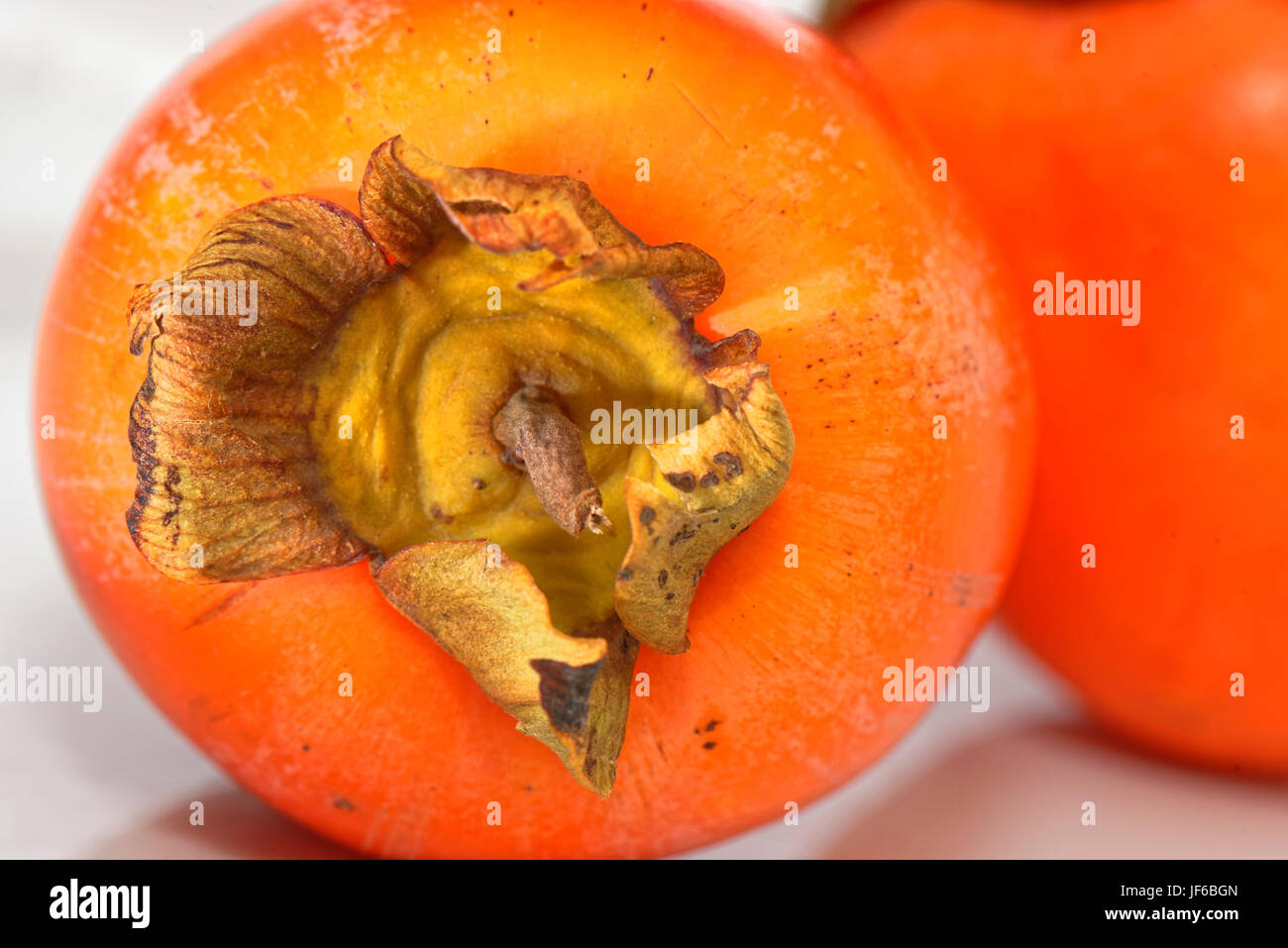 Frucht kaki diospyros -Fotos und -Bildmaterial in hoher Auflösung – Alamy