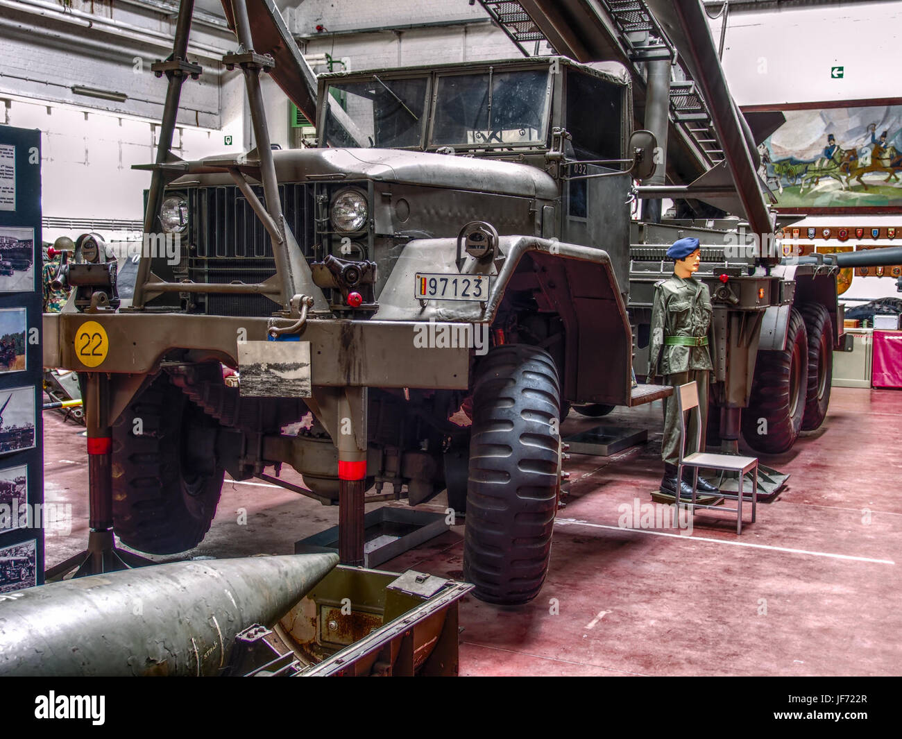 M289 werfer -Fotos und -Bildmaterial in hoher Auflösung – Alamy
