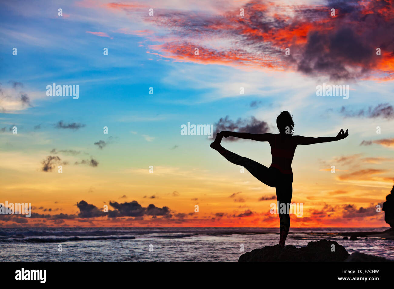 Strand Yoga Klasse Stockfotos und -bilder Kaufen - Alamy