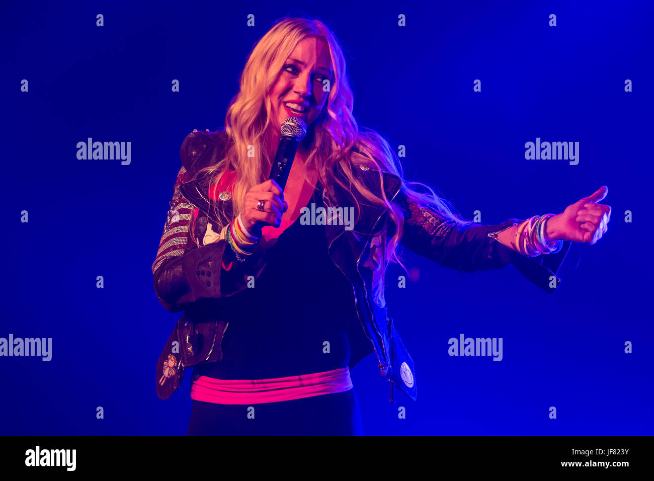 Loona singer -Fotos und -Bildmaterial in hoher Auflösung – Alamy