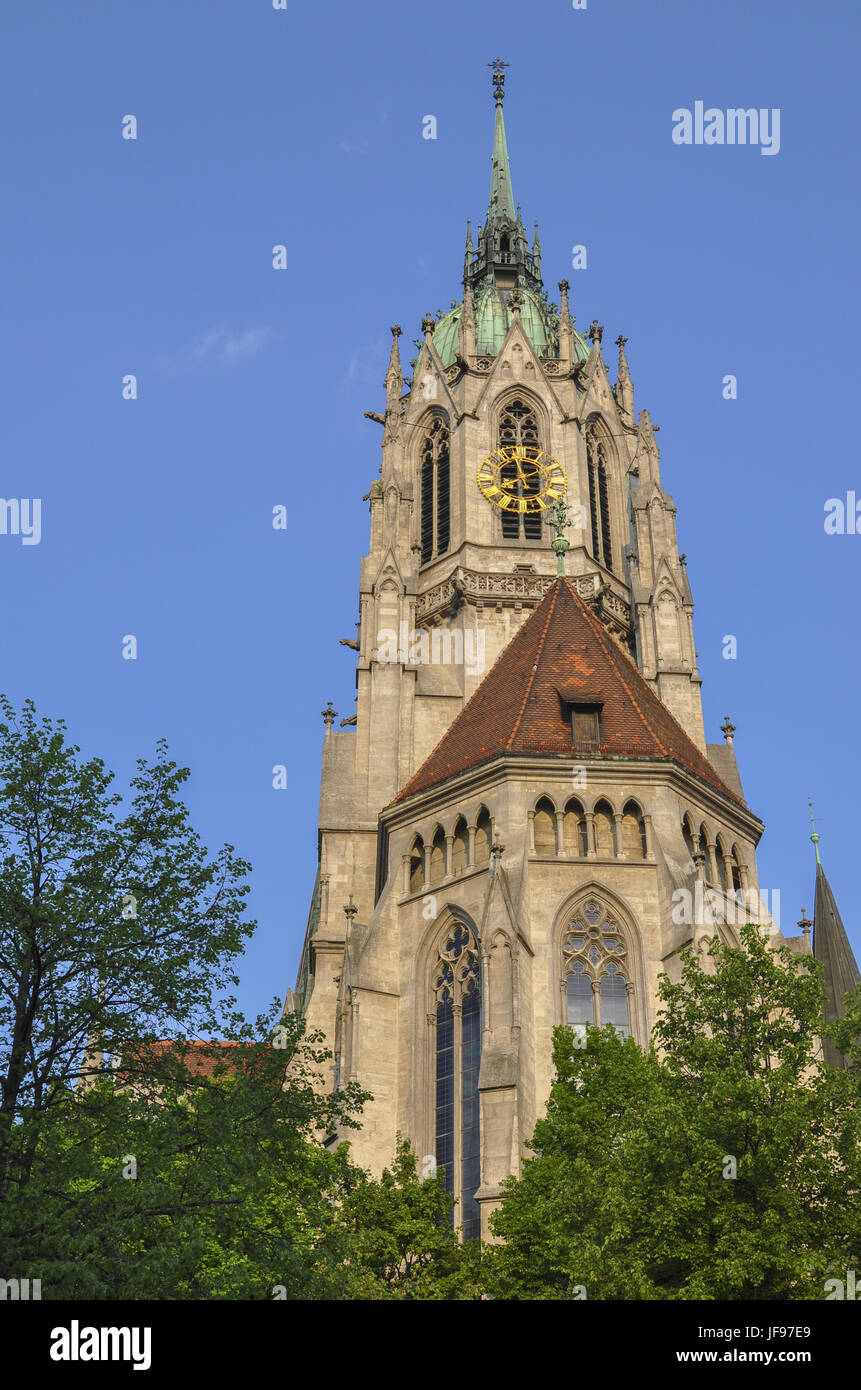 Church tower st georg cathedral -Fotos und -Bildmaterial in hoher ...