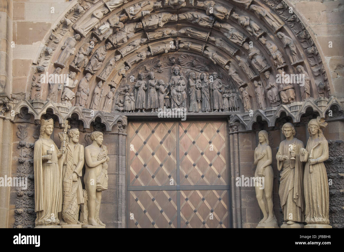 Trier dom cathedral -Fotos und -Bildmaterial in hoher Auflösung - Seite ...