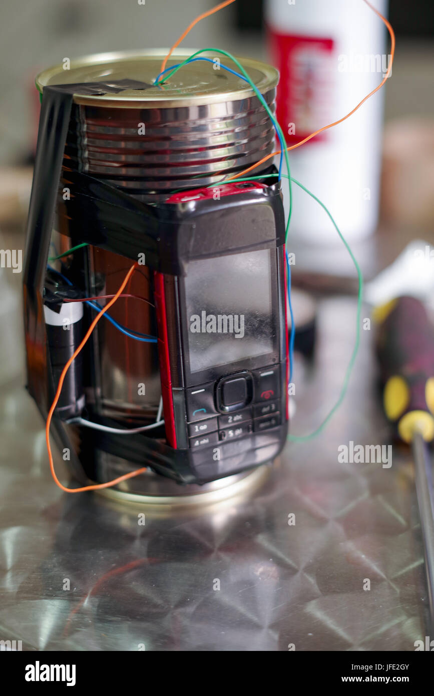 Homemade pipe bomb -Fotos und -Bildmaterial in hoher Auflösung – Alamy