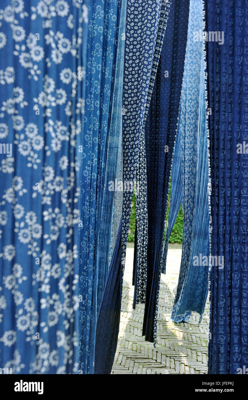 Batik village -Fotos und -Bildmaterial in hoher Auflösung – Alamy