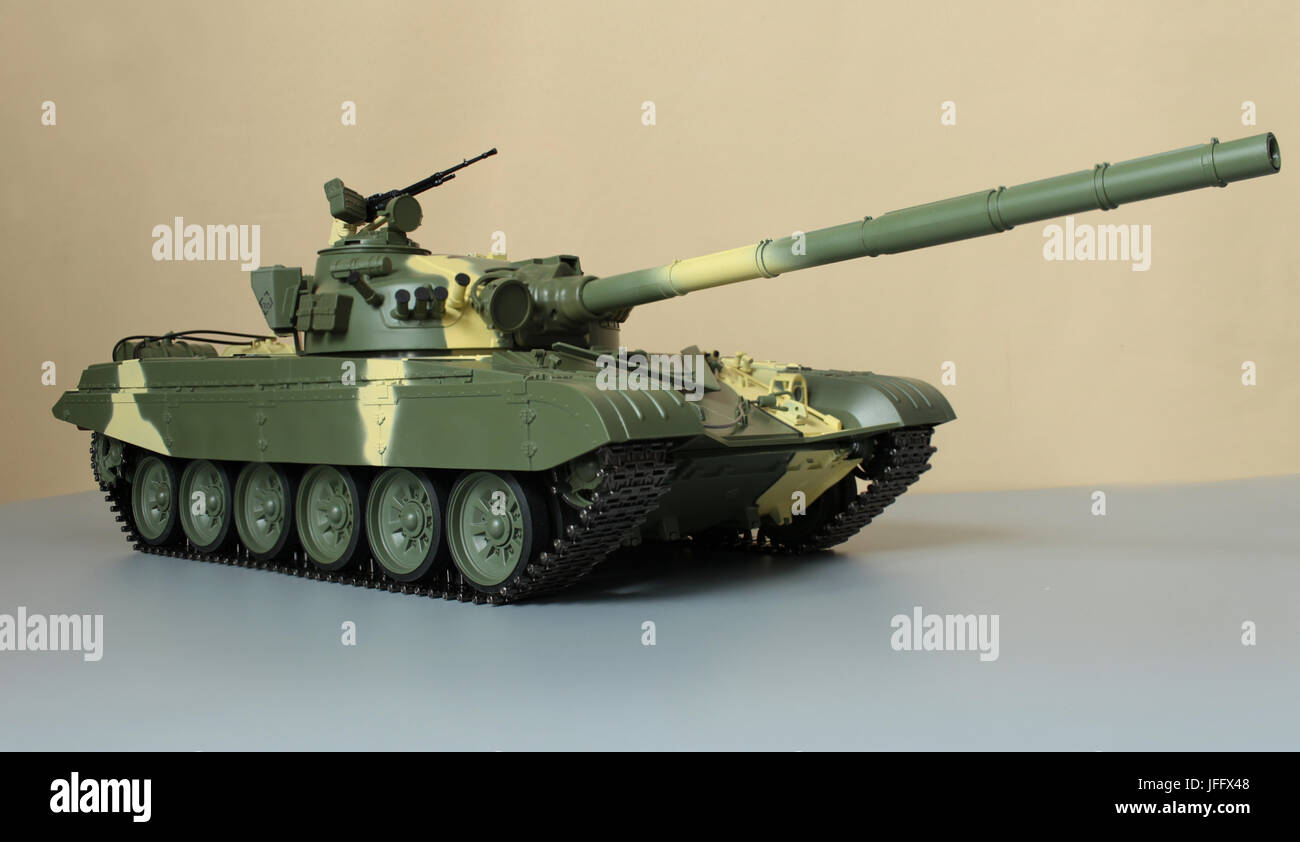 Leistungsstarke sowjetischer Panzer T-72 Stockfotografie - Alamy