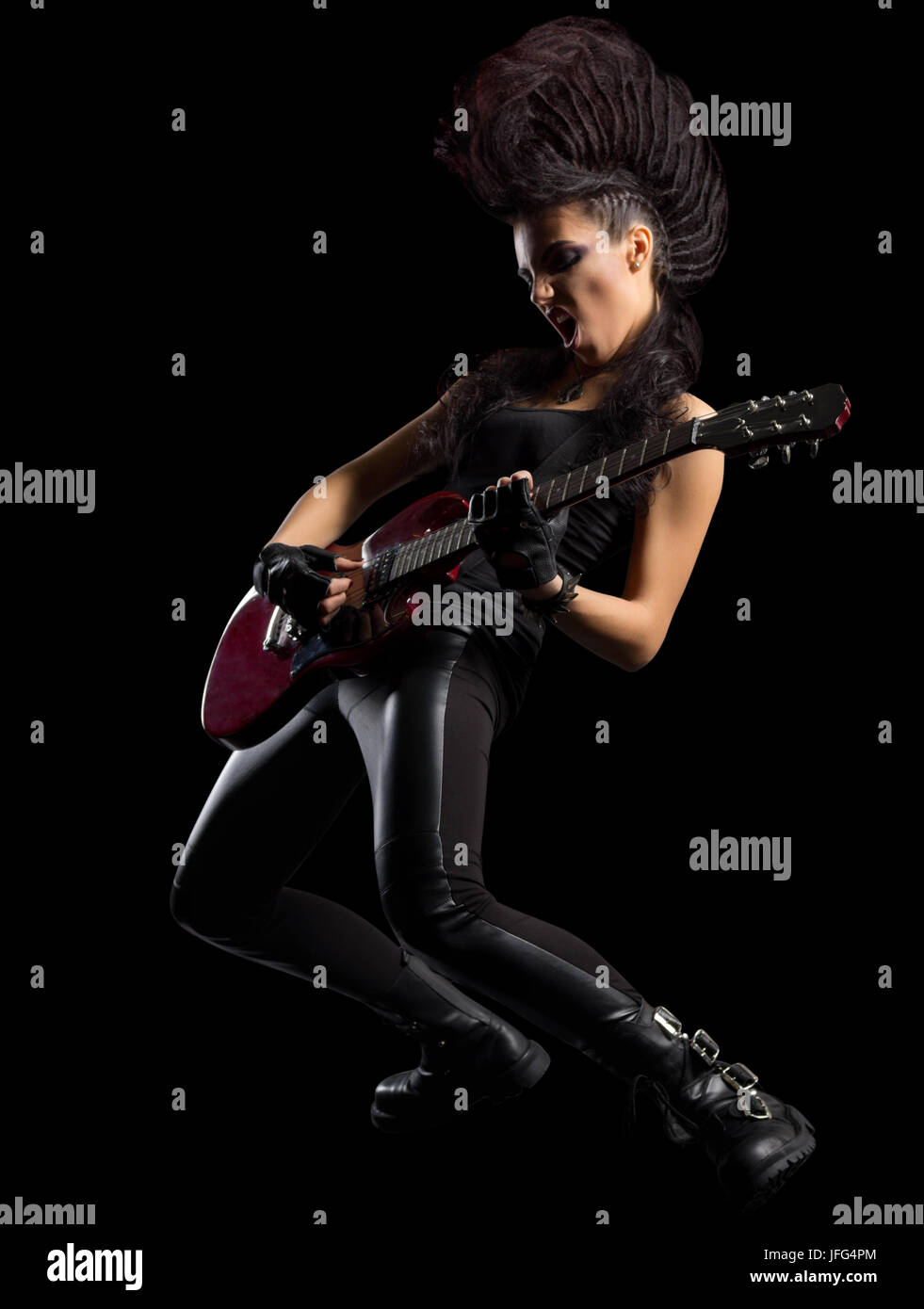 Female rock singer -Fotos und -Bildmaterial in hoher Auflösung – Alamy