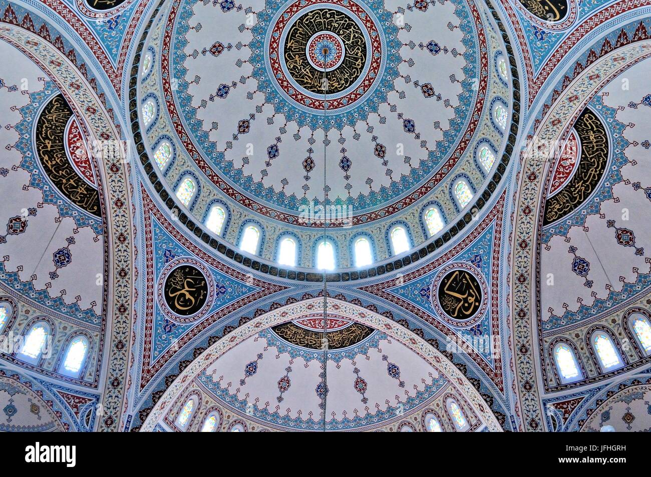 Moschee merkez kulliye von manavgat -Fotos und -Bildmaterial in hoher ...