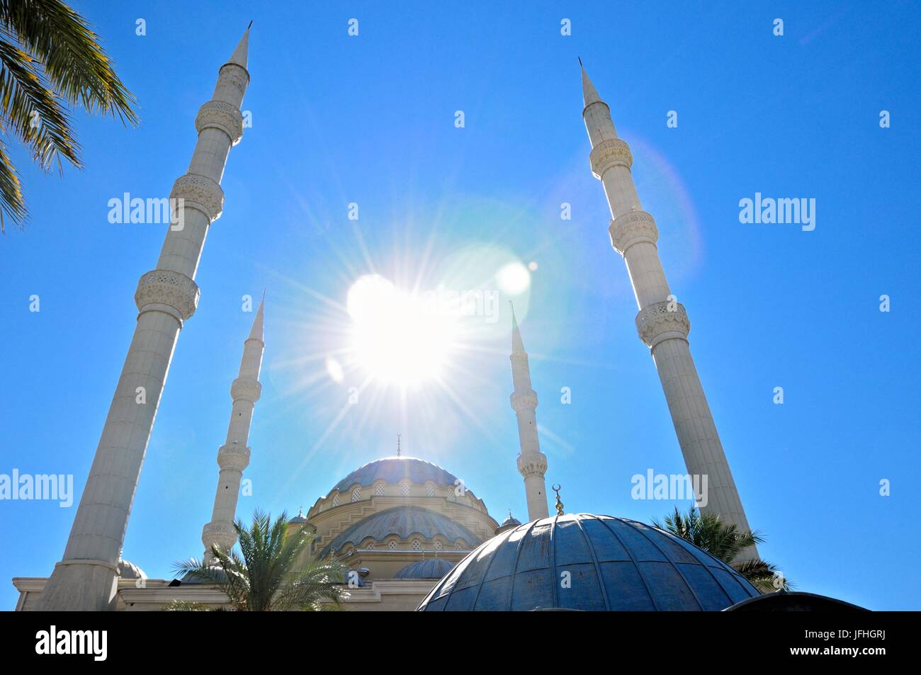 Blaue moschee manavgat -Fotos und -Bildmaterial in hoher Auflösung – Alamy