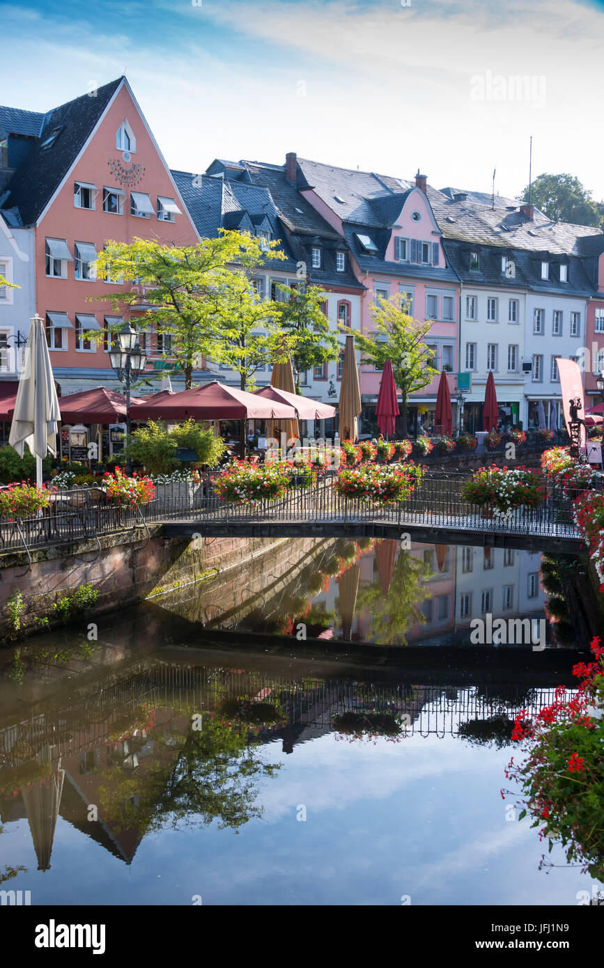 Deutschland, Rheinland-Pfalz, Landkreis Trier-Saarburg, Saarburg ...