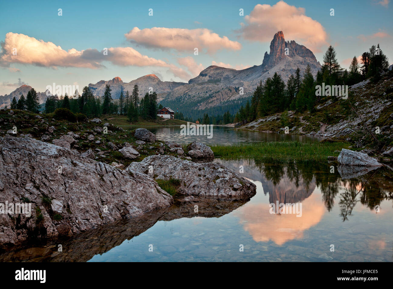 Palmieri hütte -Fotos und -Bildmaterial in hoher Auflösung – Alamy
