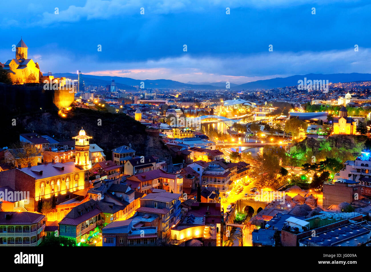 Tiflis panorama -Fotos und -Bildmaterial in hoher Auflösung – Alamy