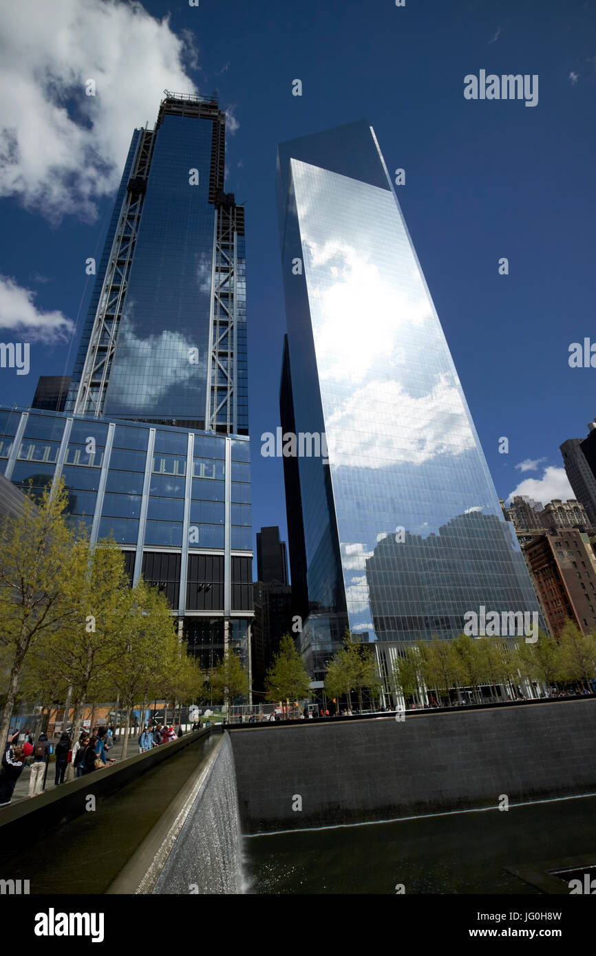 drei und vier World Trade Center über die südlichen Memorial Pool ...