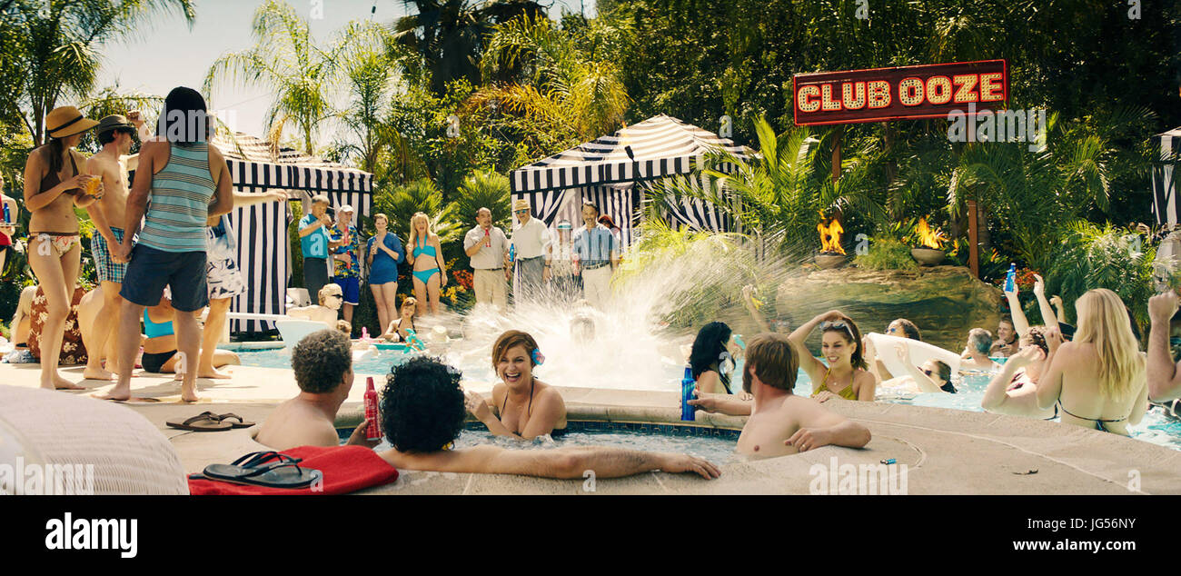 Das Haus von links, im Whirlpool, Will Ferrell, Jason Mantzoukas, Amy ...