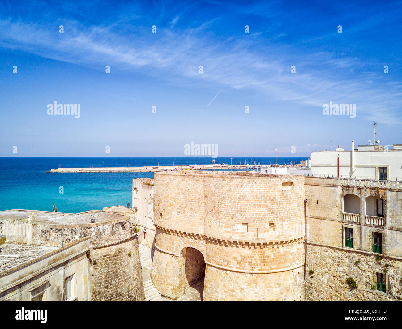 Aragonesische burg otranto -Fotos und -Bildmaterial in hoher Auflösung ...