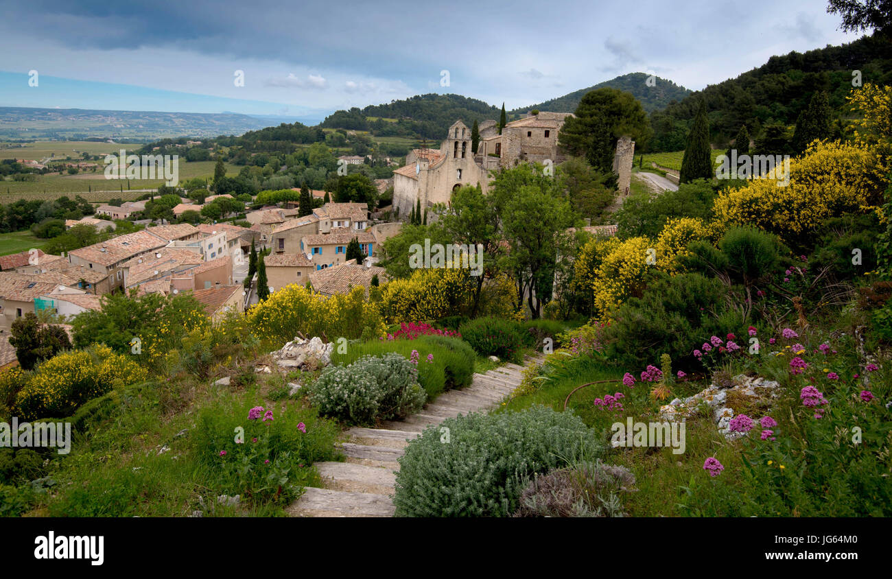 Gigondas village -Fotos und -Bildmaterial in hoher Auflösung – Alamy