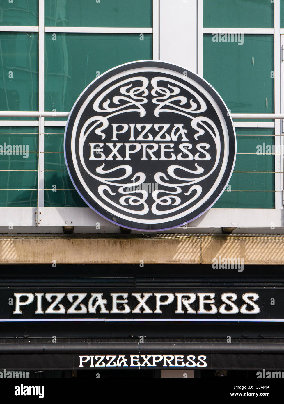 Pizza express logo -Fotos und -Bildmaterial in hoher Auflösung – Alamy