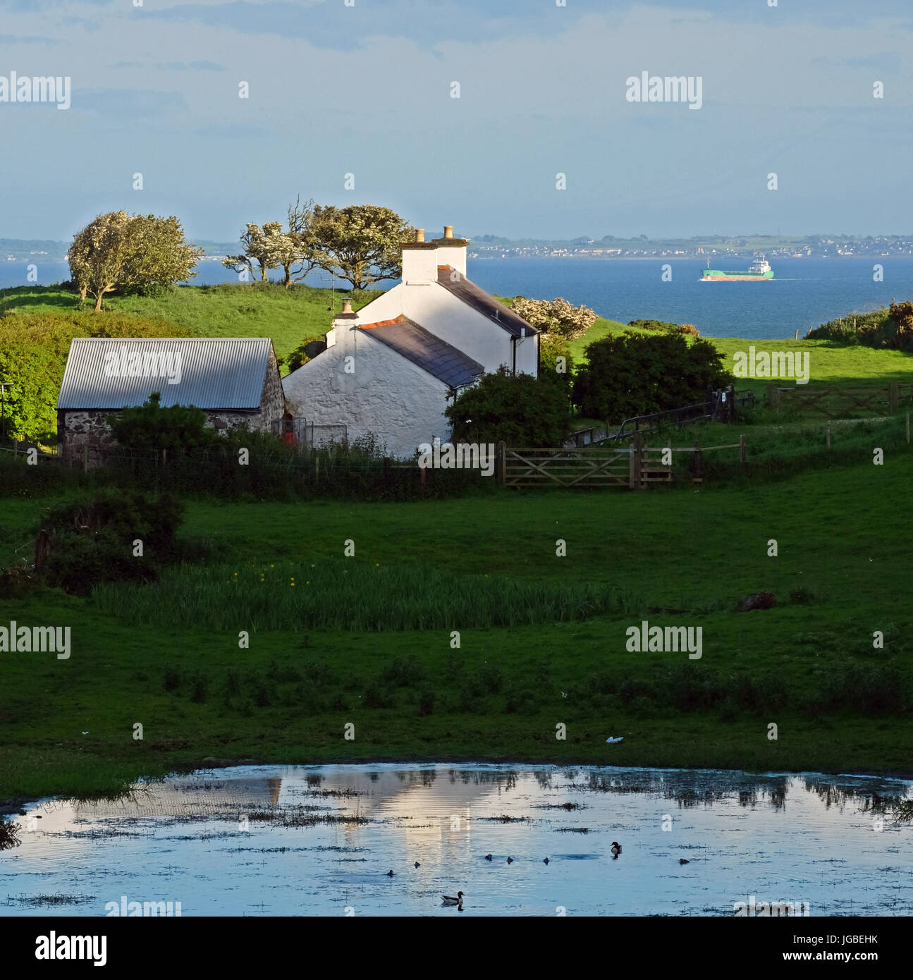Landhaus ententeich -Fotos und -Bildmaterial in hoher Auflösung – Alamy