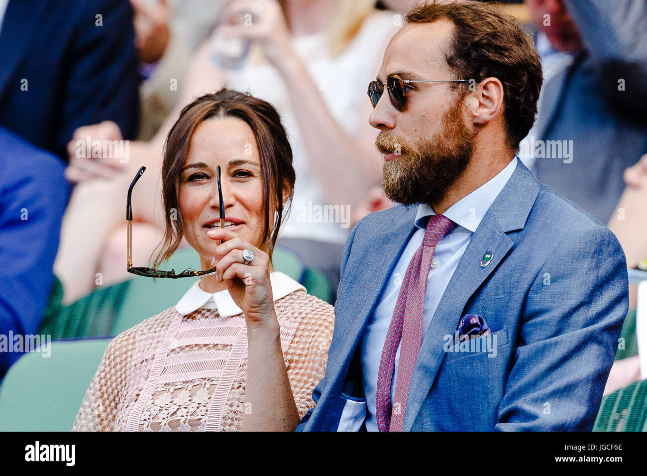 Philippa charlotte matthews -Fotos und -Bildmaterial in hoher Auflösung ...