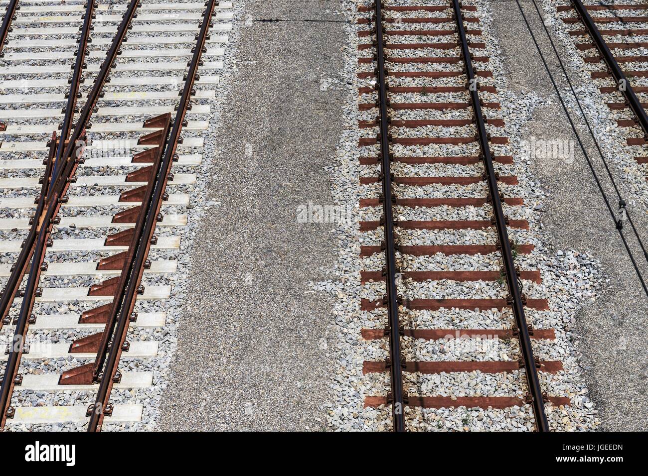 Bahngleise in deutschland mit zug -Fotos und -Bildmaterial in hoher ...