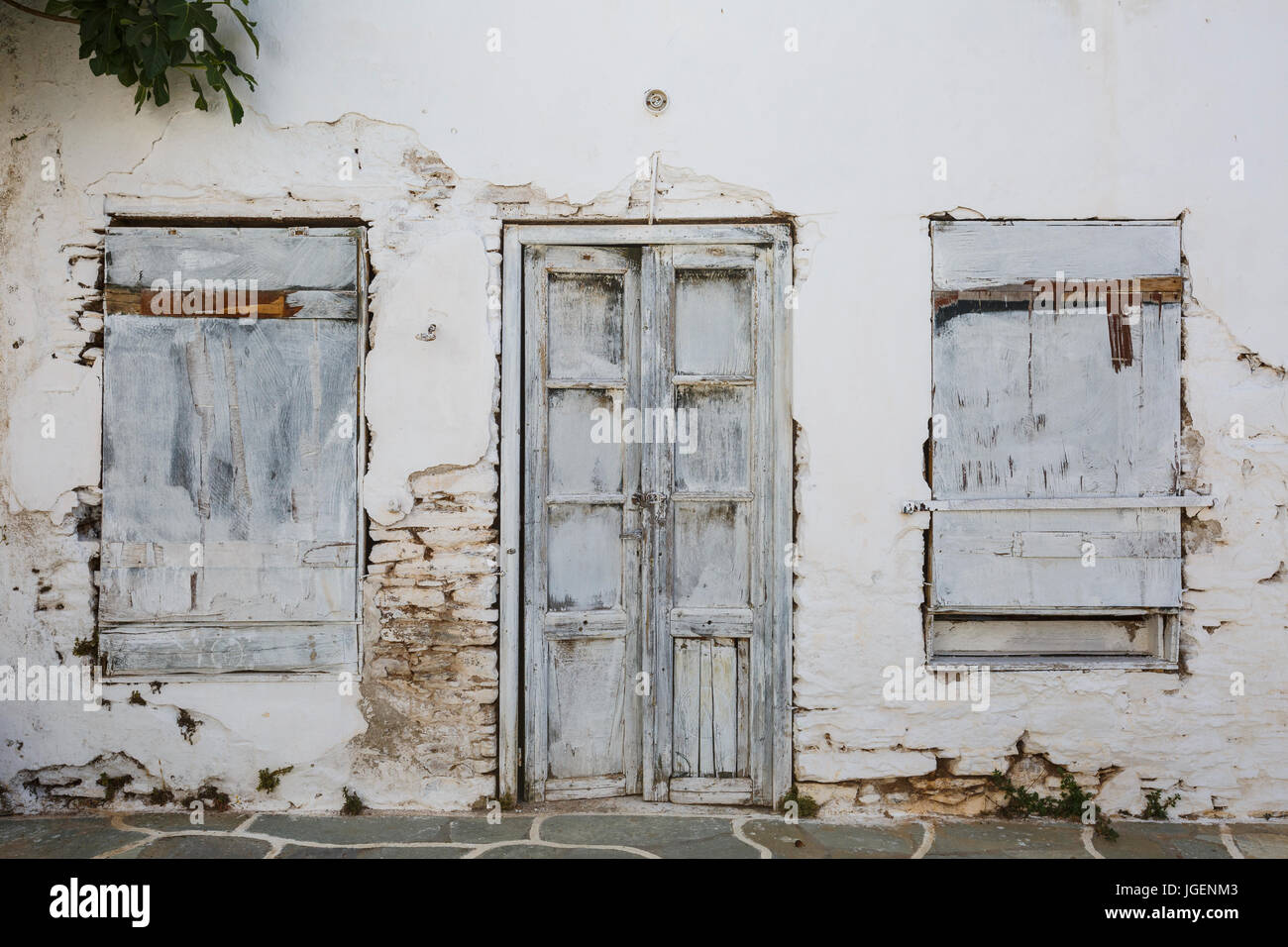 Verlassenes Haus in Messaria Village auf Kythnos Insel Stockfotografie ...