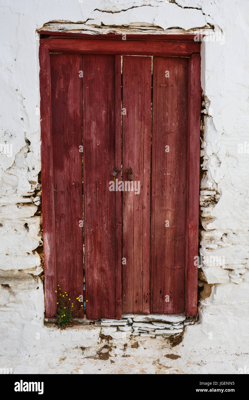 Verlassenes Haus in Messaria Village auf Kythnos Insel Stockfotografie ...
