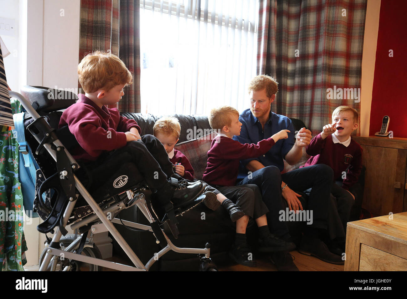 Prinz Harry trifft Oliver Rooney (links), Wolf-Hirschhorn-Syndrom und ...