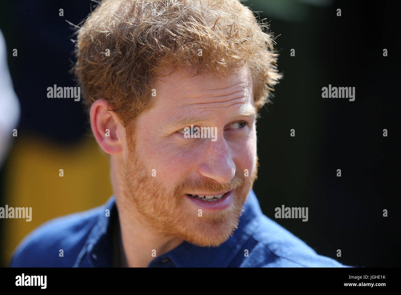 Prinz Harry in Bramley am zweiten Tag seines Besuchs in Leeds, im Haus ...