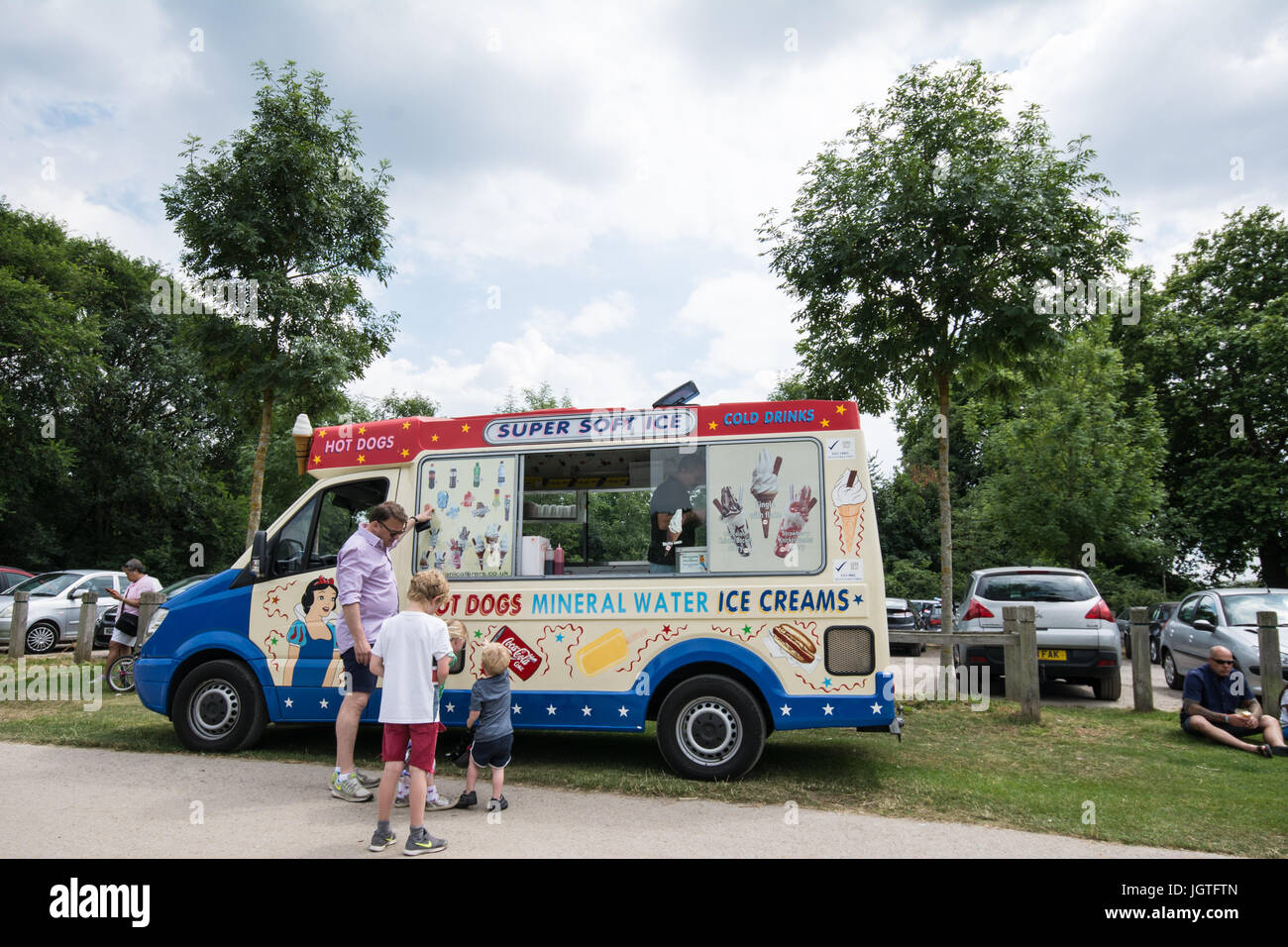 Ice cream van menu -Fotos und -Bildmaterial in hoher Auflösung – Alamy