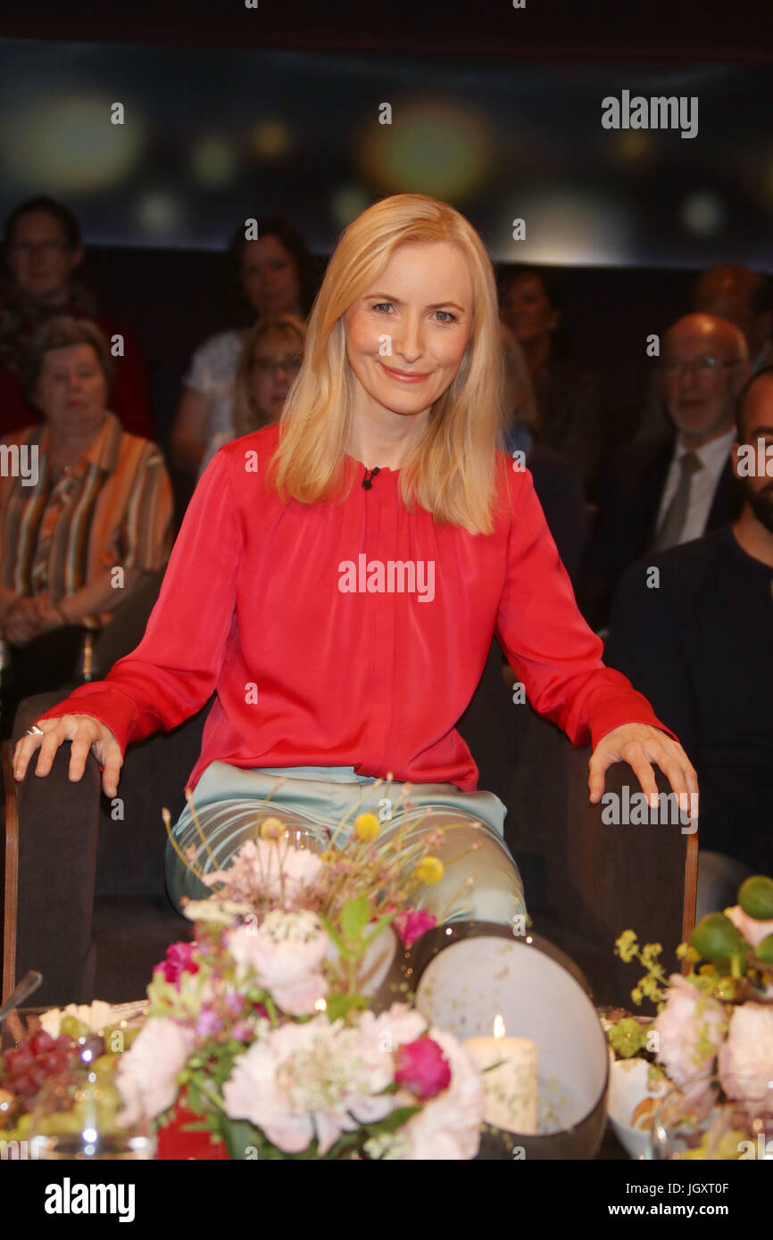 Deutsche TV-Talkshow "Tietjen & Bommes" Mitwirkende: Dr. Anne Fleck wo ...