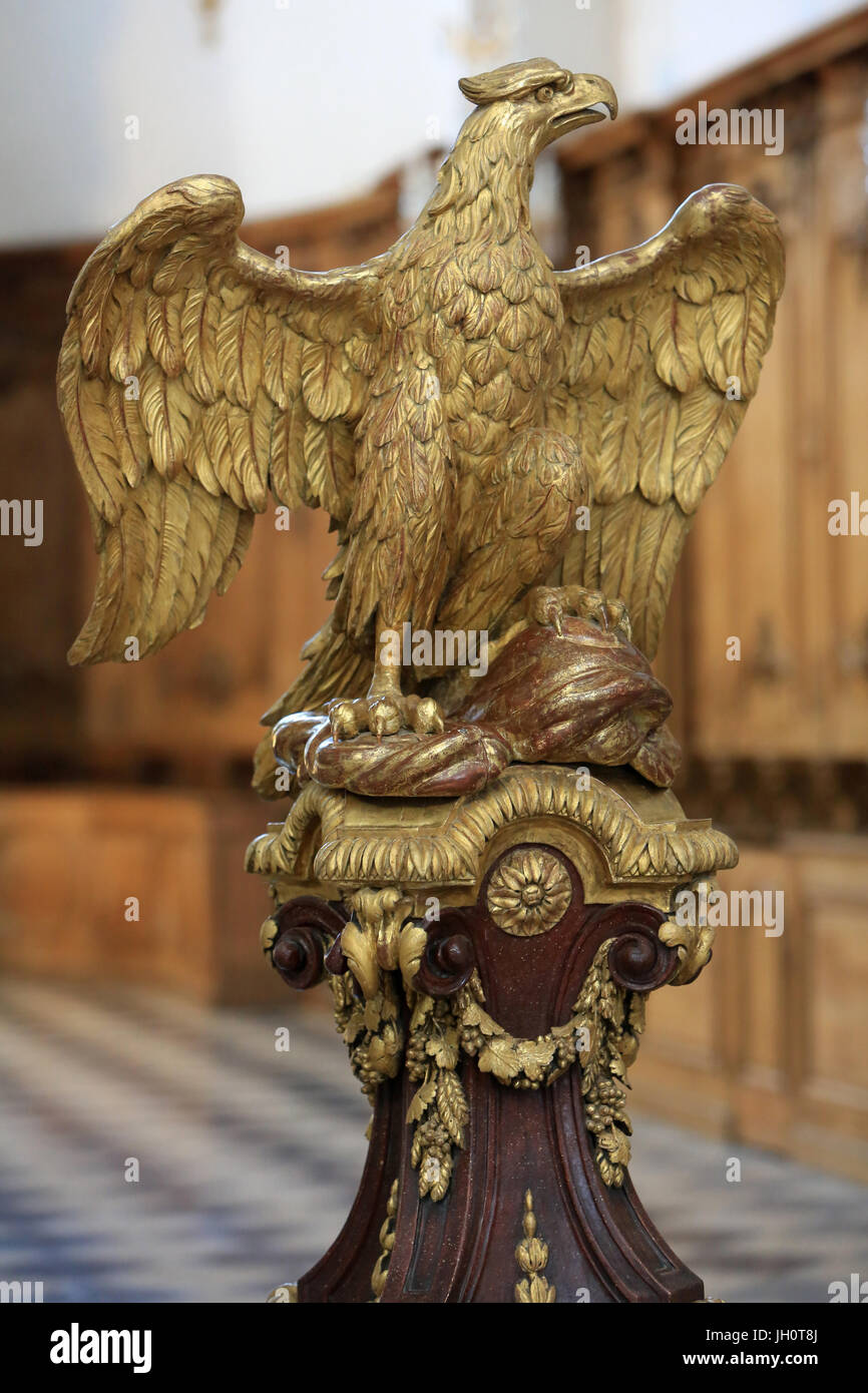 Rednerpult kirche -Fotos und -Bildmaterial in hoher Auflösung – Alamy