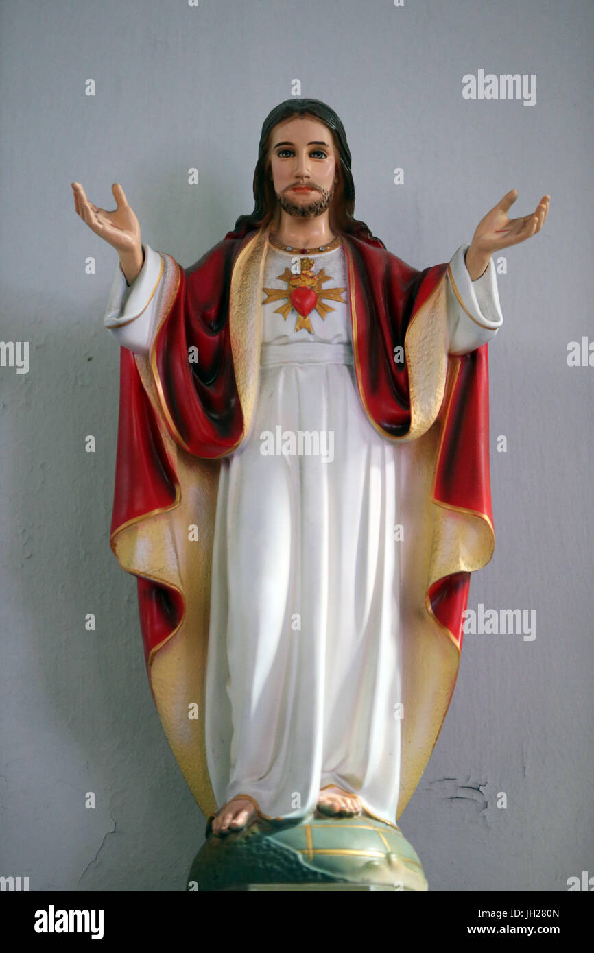 Herz jesu kirche -Fotos und -Bildmaterial in hoher Auflösung – Alamy