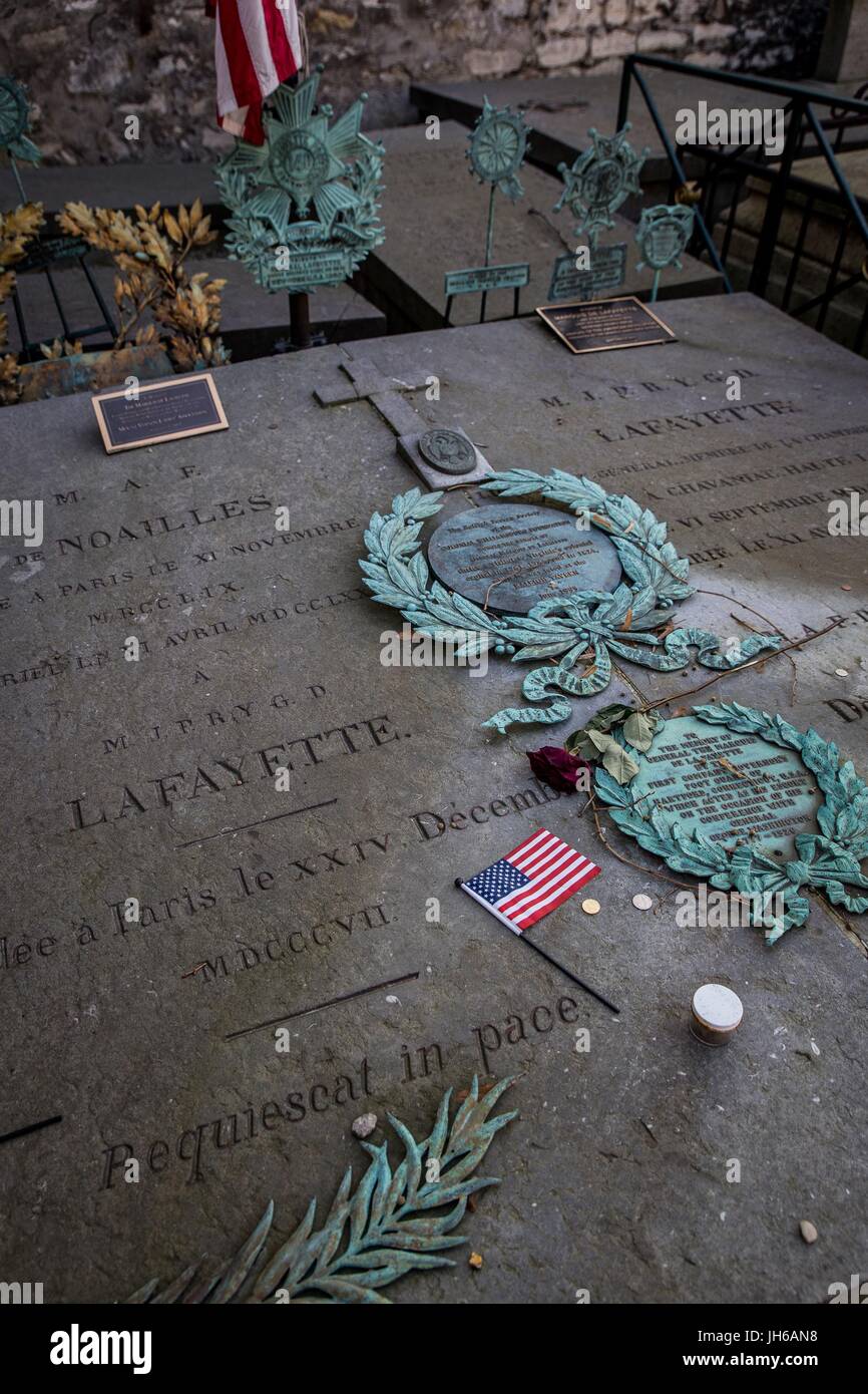 Tombe du general lafayette -Fotos und -Bildmaterial in hoher Auflösung ...