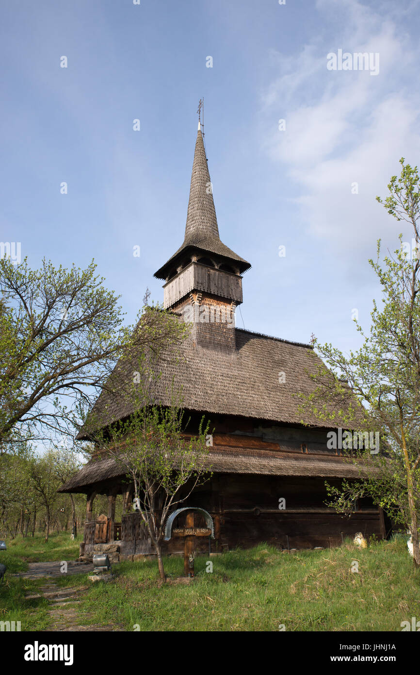 Romania maramures barsana wooden churches -Fotos und -Bildmaterial in hoher Auflösung – Alamy
