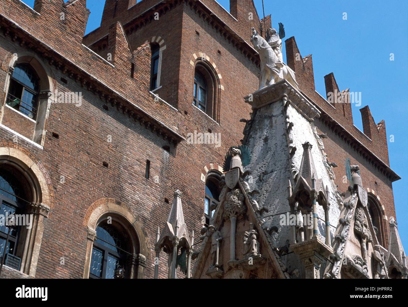 Verona (Italien), die Arche Scaligere, Gräber der alten Herren von ...