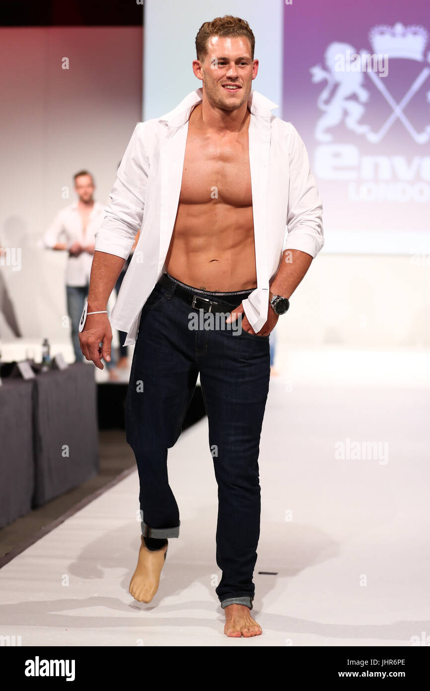 Jack Eyers, Herr Dorset, die gekrönten Sieger der letzten Nächte ...