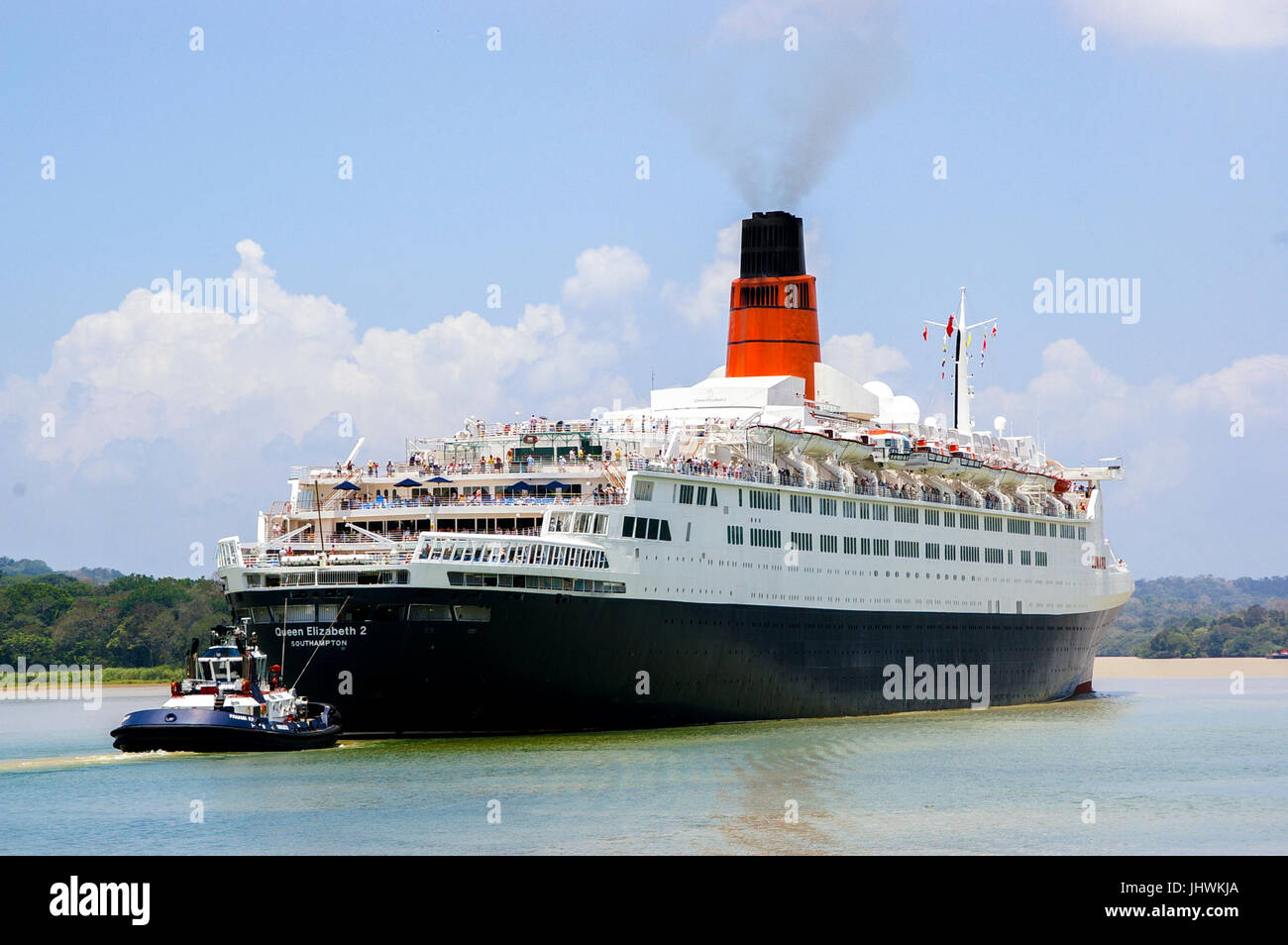 Qe2 Ship Stockfotos & Qe2 Ship Bilder - Alamy