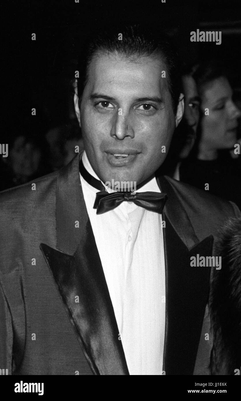 Pop star freddie mercury -Fotos und -Bildmaterial in hoher Auflösung ...