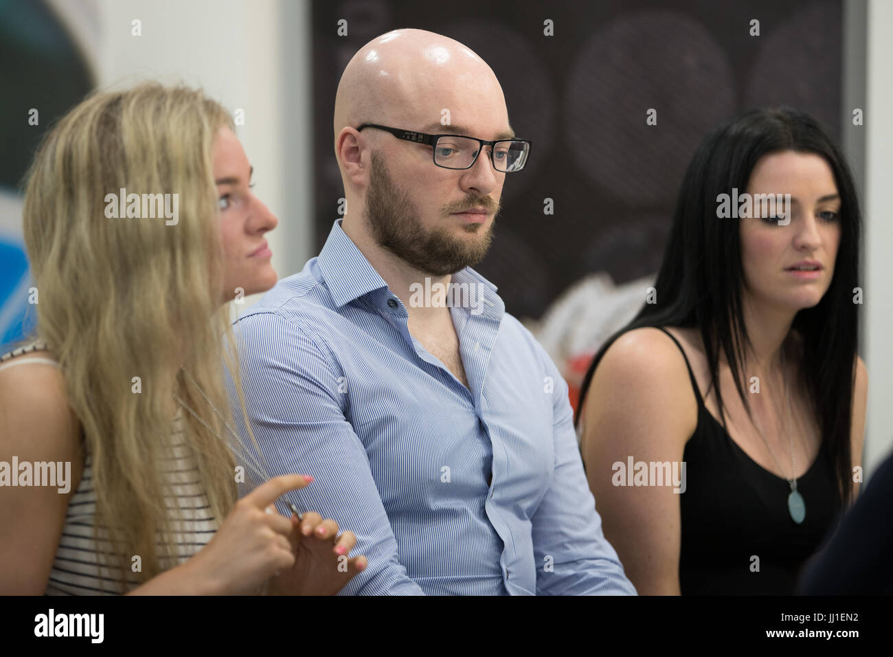 Schwestern daniel baird -Fotos und -Bildmaterial in hoher Auflösung – Alamy