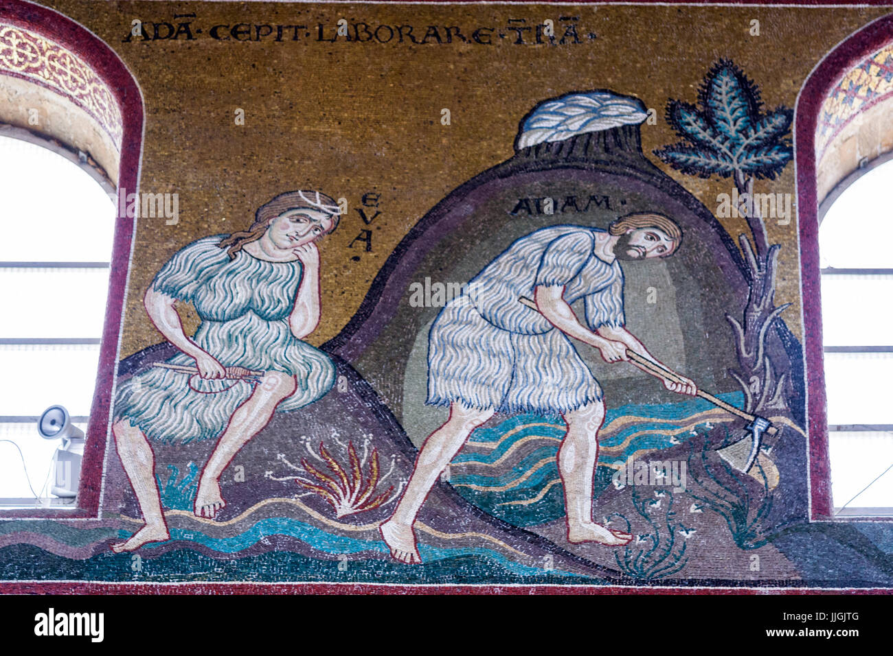 Mosaik von adam und eva i -Fotos und -Bildmaterial in hoher Auflösung – Alamy