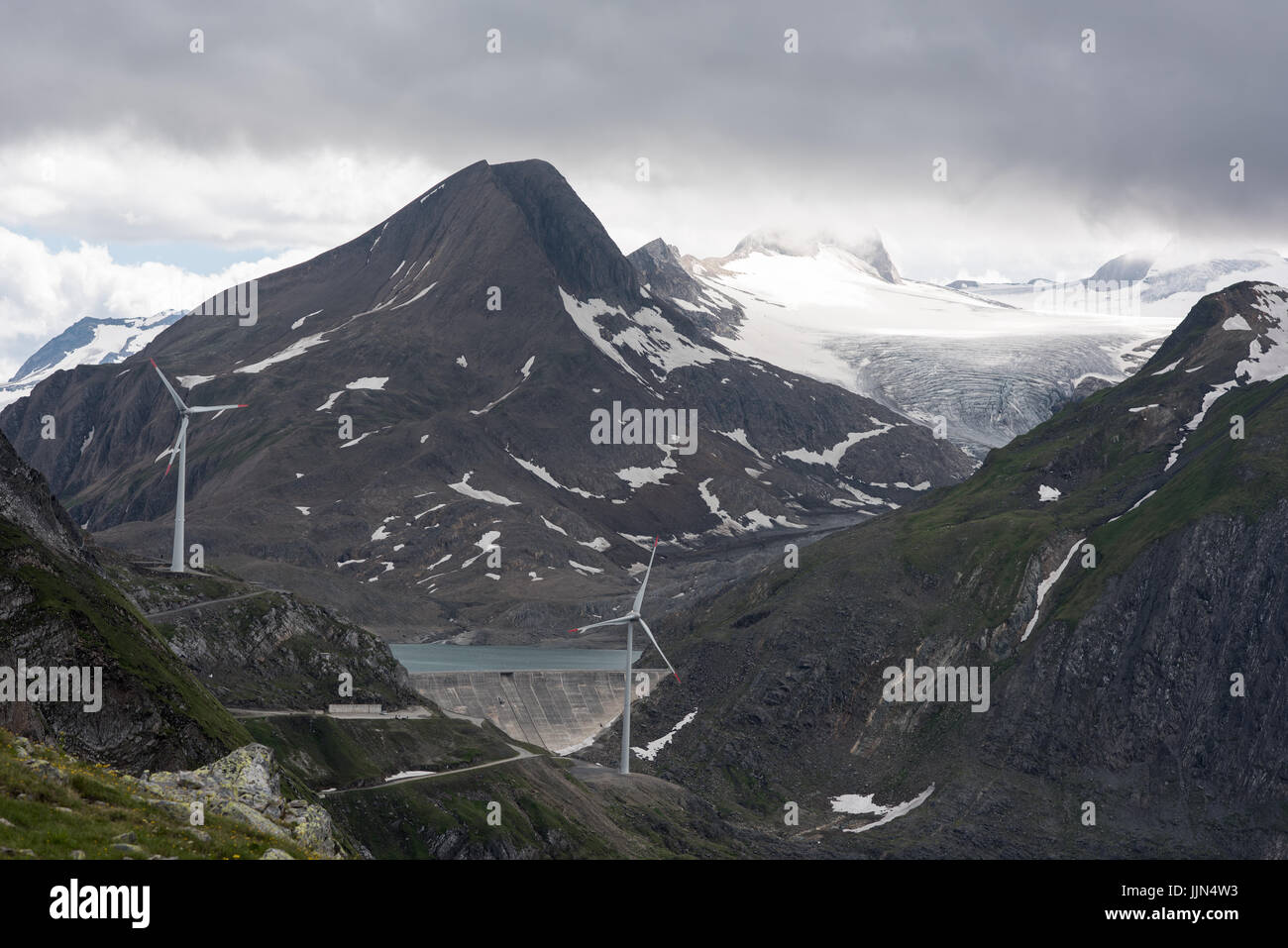 Von nufenen pass -Fotos und -Bildmaterial in hoher Auflösung – Alamy