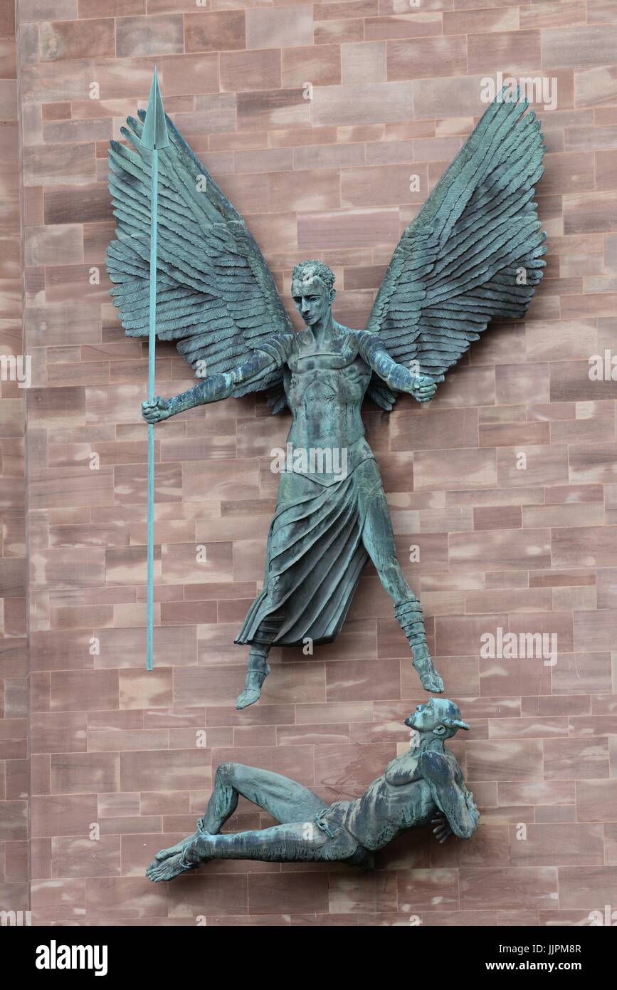 Kathedrale st michaels -Fotos und -Bildmaterial in hoher Auflösung – Alamy