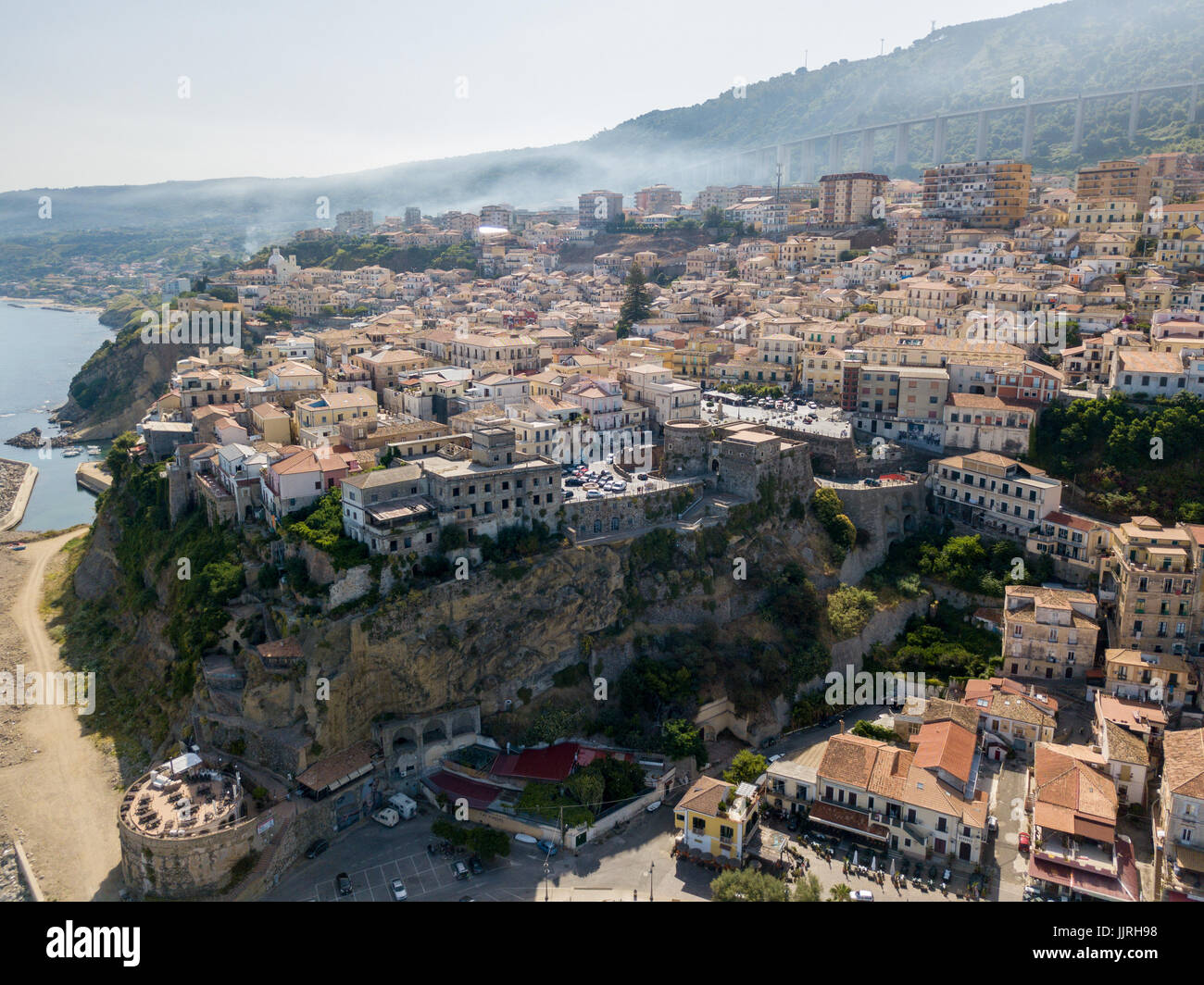 Luftaufnahme des Pizzo Calabro, Pier, Burg, Kalabrien, Italien ...