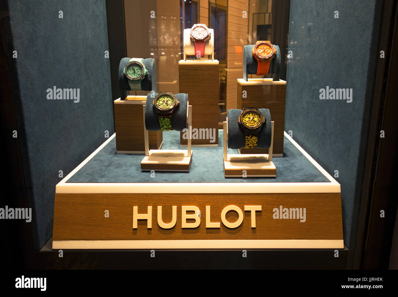 Hublot window display -Fotos und -Bildmaterial in hoher Auflösung – Alamy