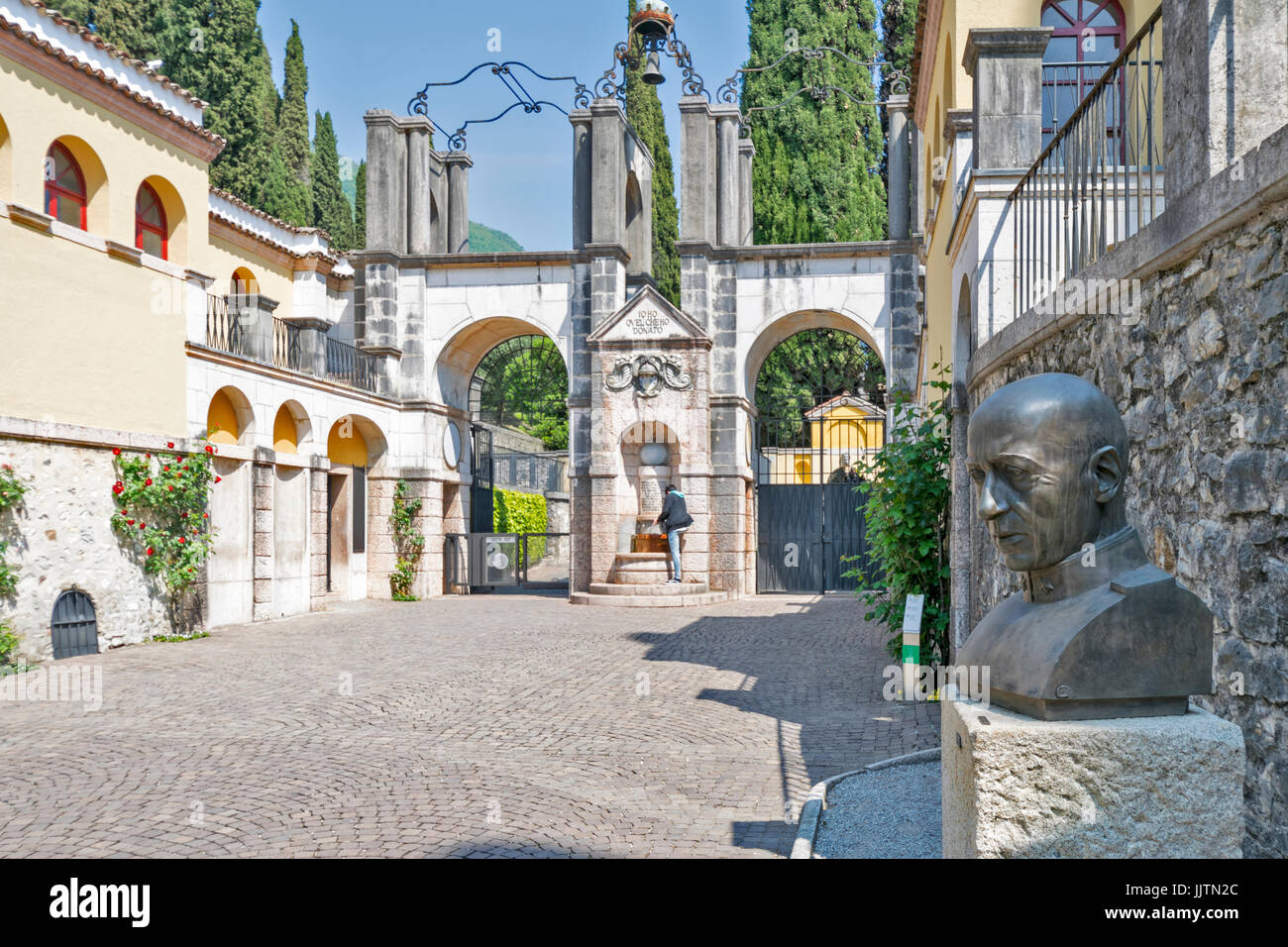 Il vittoriale -Fotos und -Bildmaterial in hoher Auflösung – Alamy