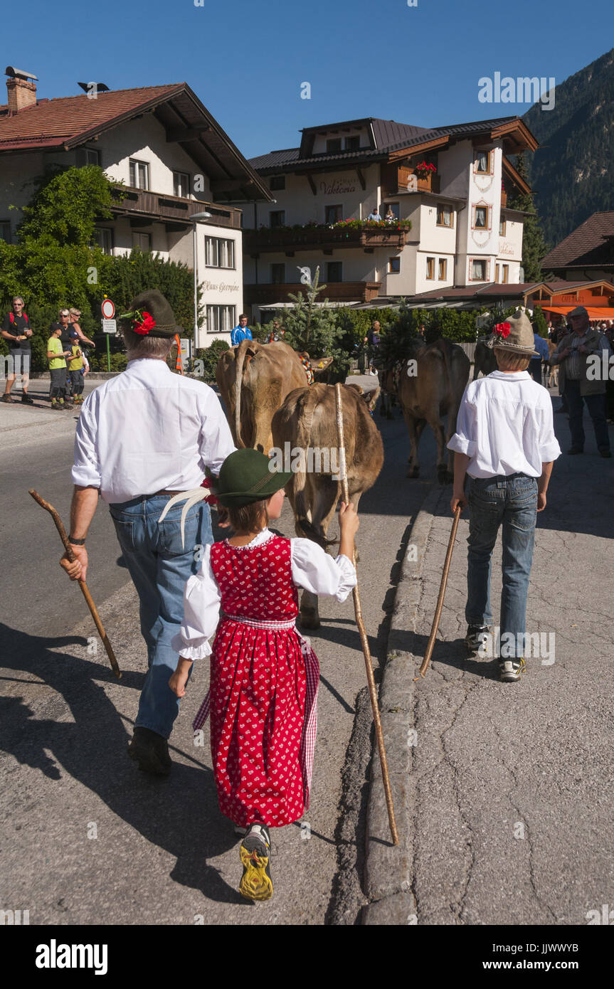 Österreich, Tirol, Mayrhofen, Almabtrieb Almauftrieb Festival ...