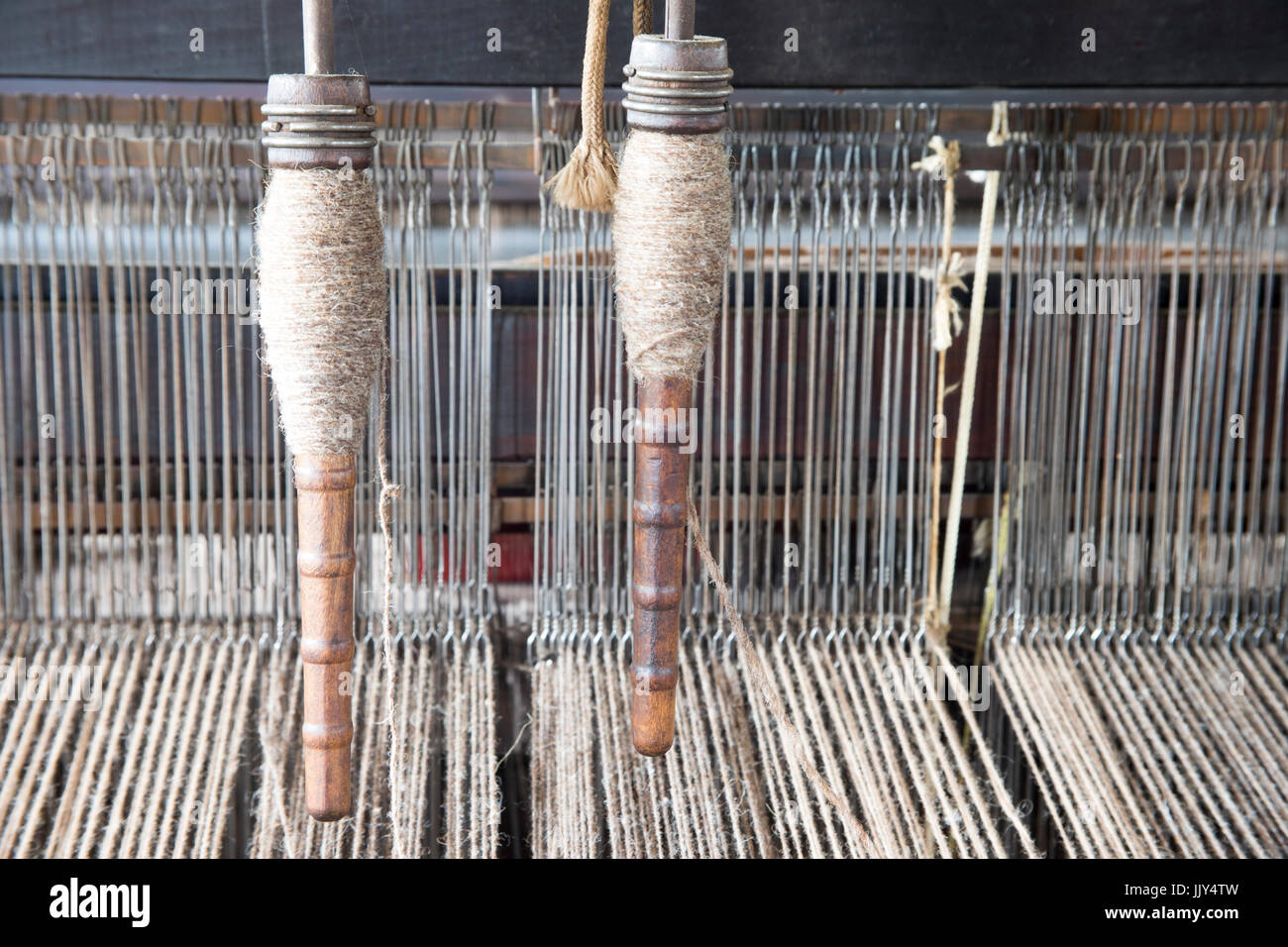 Antiker holzwebstuhl -Fotos und -Bildmaterial in hoher Auflösung – Alamy