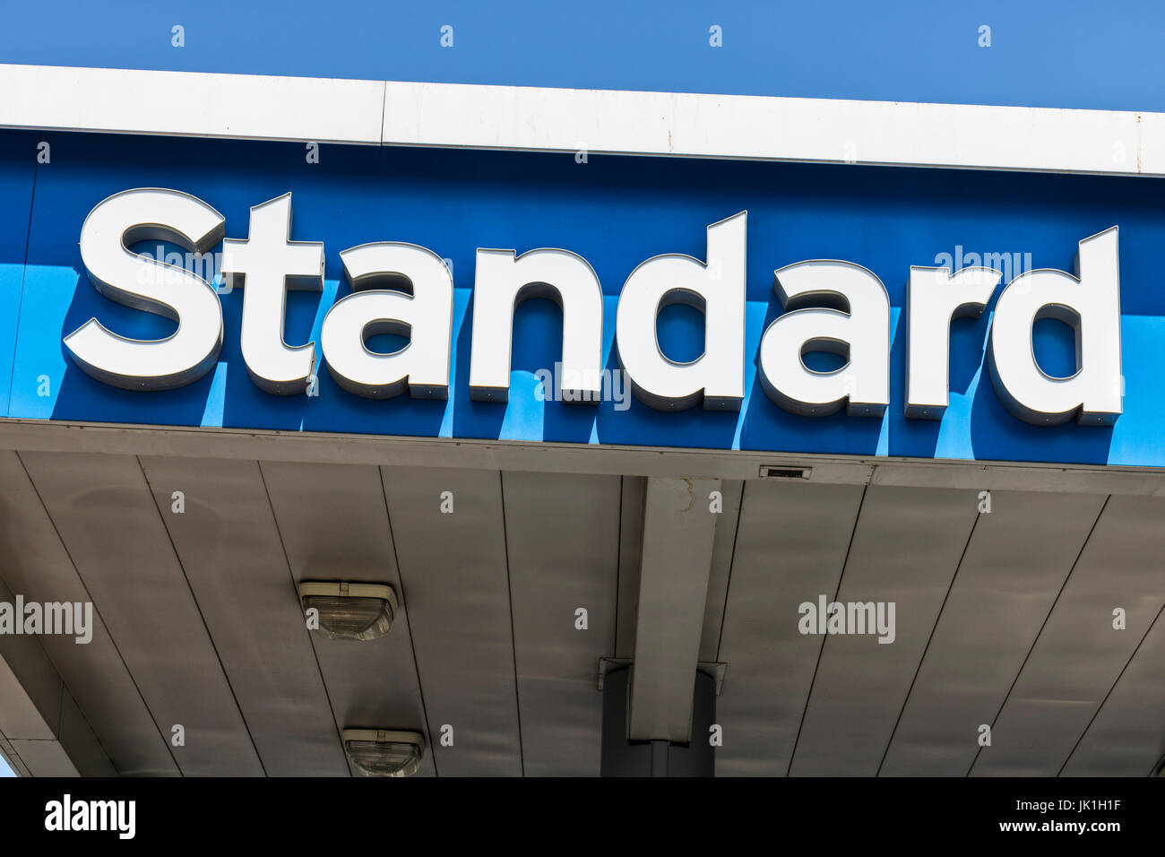 Standard oil -Fotos und -Bildmaterial in hoher Auflösung – Alamy