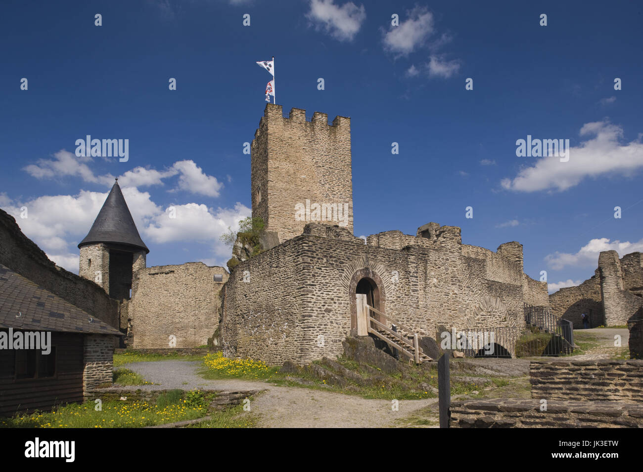 Bourscheid castle luxembourg -Fotos und -Bildmaterial in hoher ...