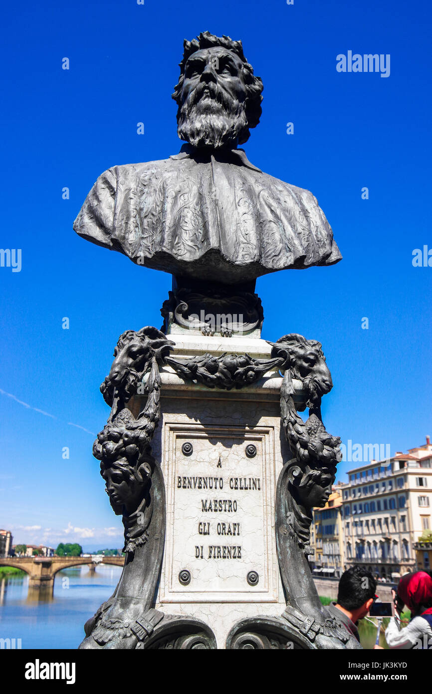 Benvenuto cellinis statue -Fotos und -Bildmaterial in hoher Auflösung ...