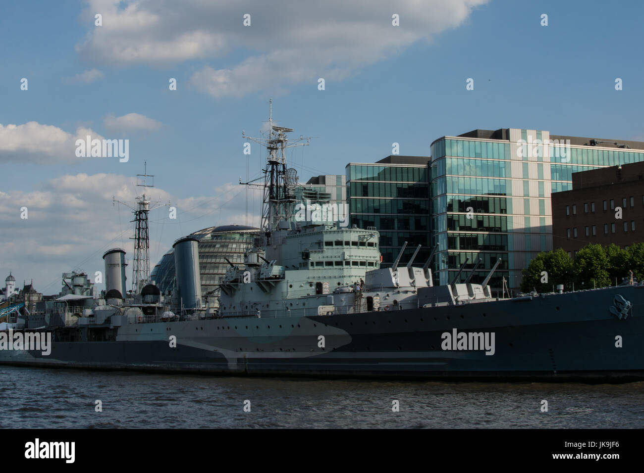 Schiff Auf Der Themse Stockfotos und -bilder Kaufen - Alamy